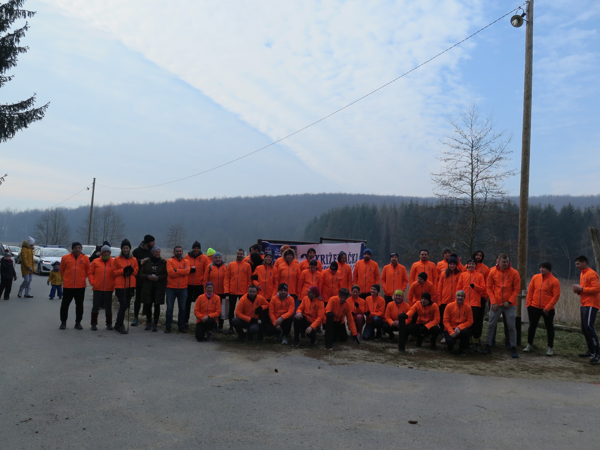 Trčali i hodali oko jezera Čabraji