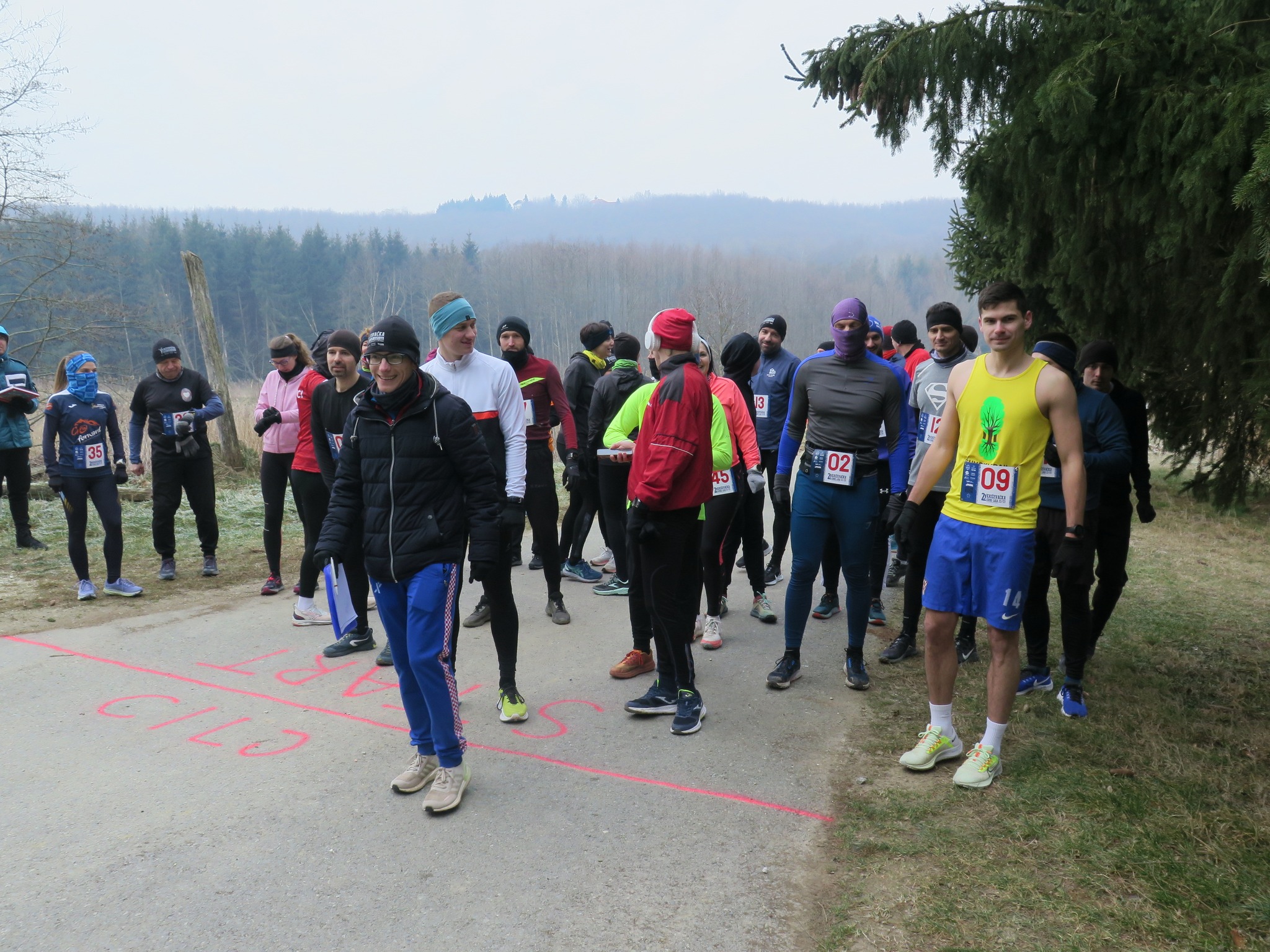 Trčali i hodali oko jezera Čabraji